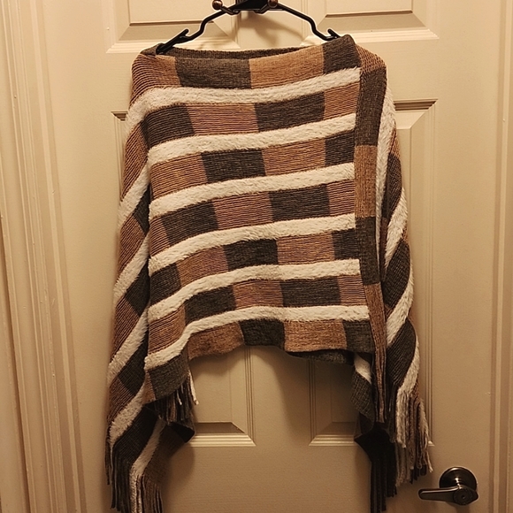 Northern Angel | Sweaters | Cape | Poshmark